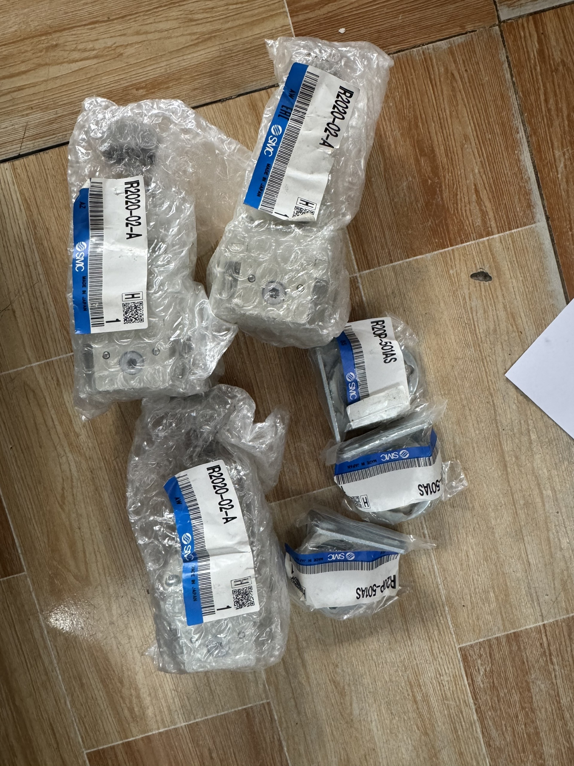 BỘ ĐIỀU ÁP SMC IR2020-02-A, GIÁ ĐỠ SMC IR20P-501AS - Đại lý SMC Việt Nam